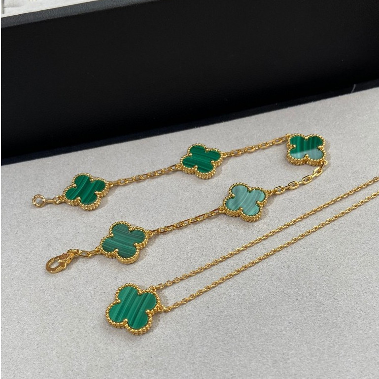 Pre order ราคา4600 Van Cleef & Arpels Malachite Bracelet สร้อยข้อมือ V ...