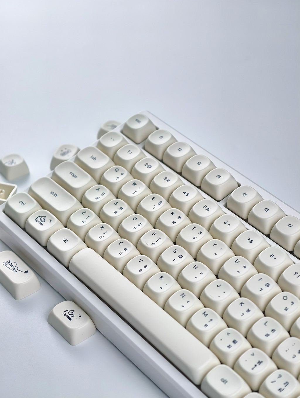 Thai Keycap Milky White Cat Keycaps MOA Profile 124 คีย์ PBT Dye ...