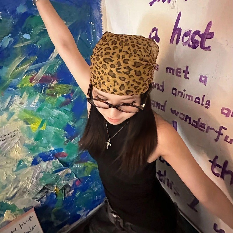 ผ้าพันคอ Y2K สไตล์เสือดาว หัวเหนื่อฝรั่งเศส (Dark Leopard Turban) -แถบ ...