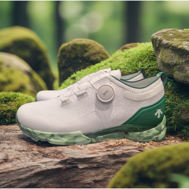 ผู้ชาย EAGLE FLEX BOA (Light Khaki)/New Descente รองเท้ากอล์ฟที่ต้องการ ...