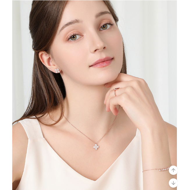 CIARA 14K Saviano Clove Bell ชุบทอง | เครื่องประดับหรูหราสำหรับสวมใส่ ...