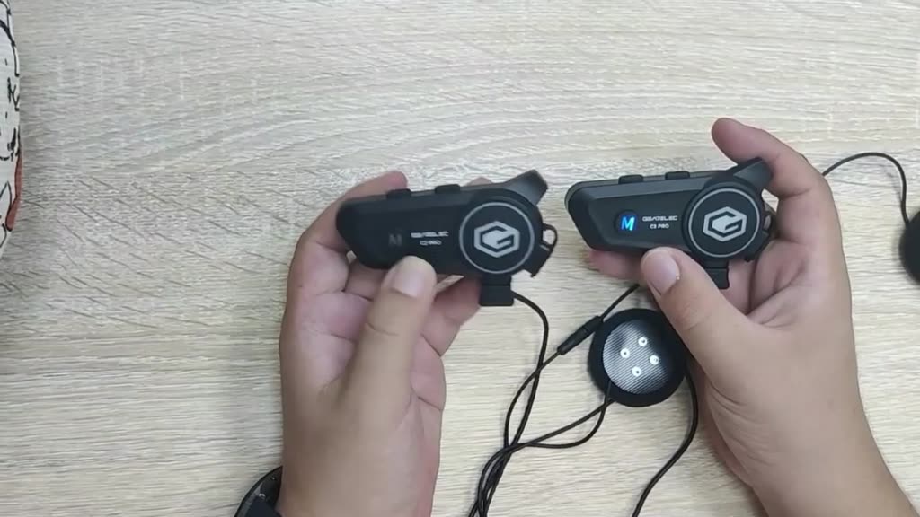 GEARELEC C2 Pro บลูทูธติดหมวก บลูทูธ5.3 กันน้ำIP67 อินเตอร์คอม ลดเสียง ...