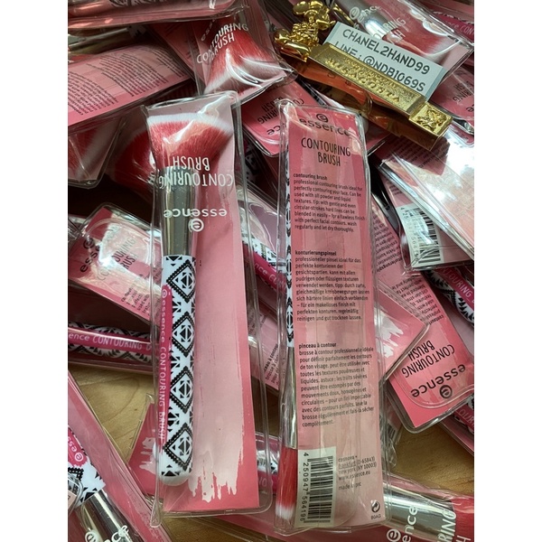 CHANEL2HAND99 Essence Brush Powder Puff Concealer Angled Smokey Eye ...