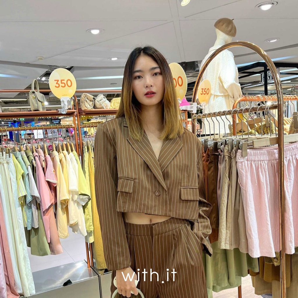 with.ti.store- BZW1121 เสื้อครอปเบลเซอร์วิทอิท | Shopee Thailand