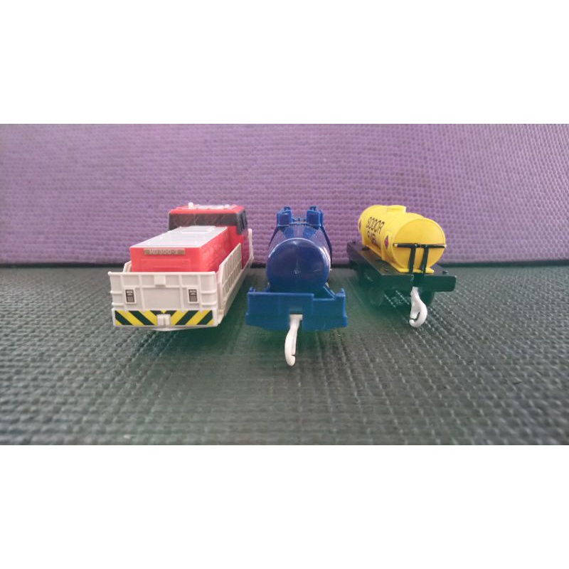 Tomy Plarail รถไฟบรรทุกพ่วงขนส่งน้ำมัน รถไฟของเล่น | Shopee Thailand