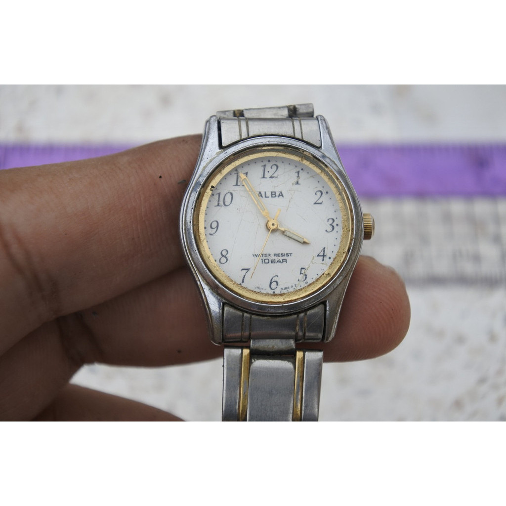 นาฬิกา Vintage มือสองญี่ปุ่น Alba V501 0CJ0 หน้าขาว ผู้หญิง ทรงกลม ระบบ ...