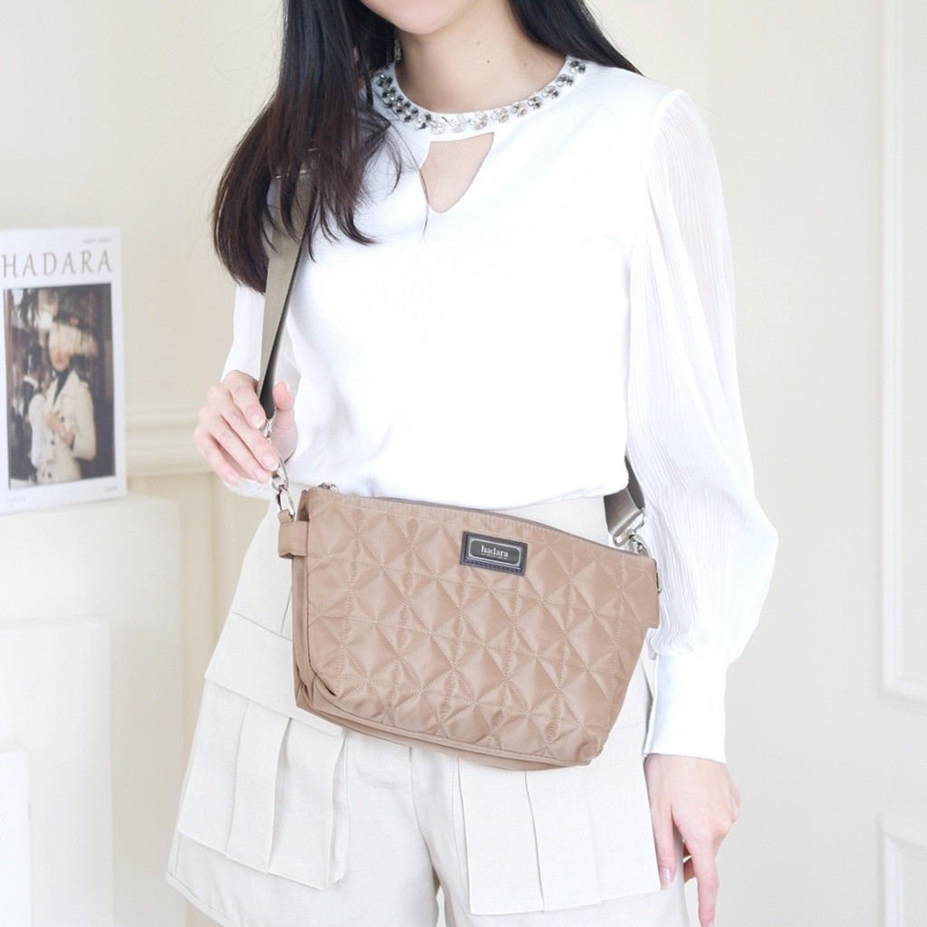 Hadara Chapter 157 กระเป๋าครอสบอดี้ กระเป๋าครอสบอดี้ไซส์ M ที่เพิ่มความ ...