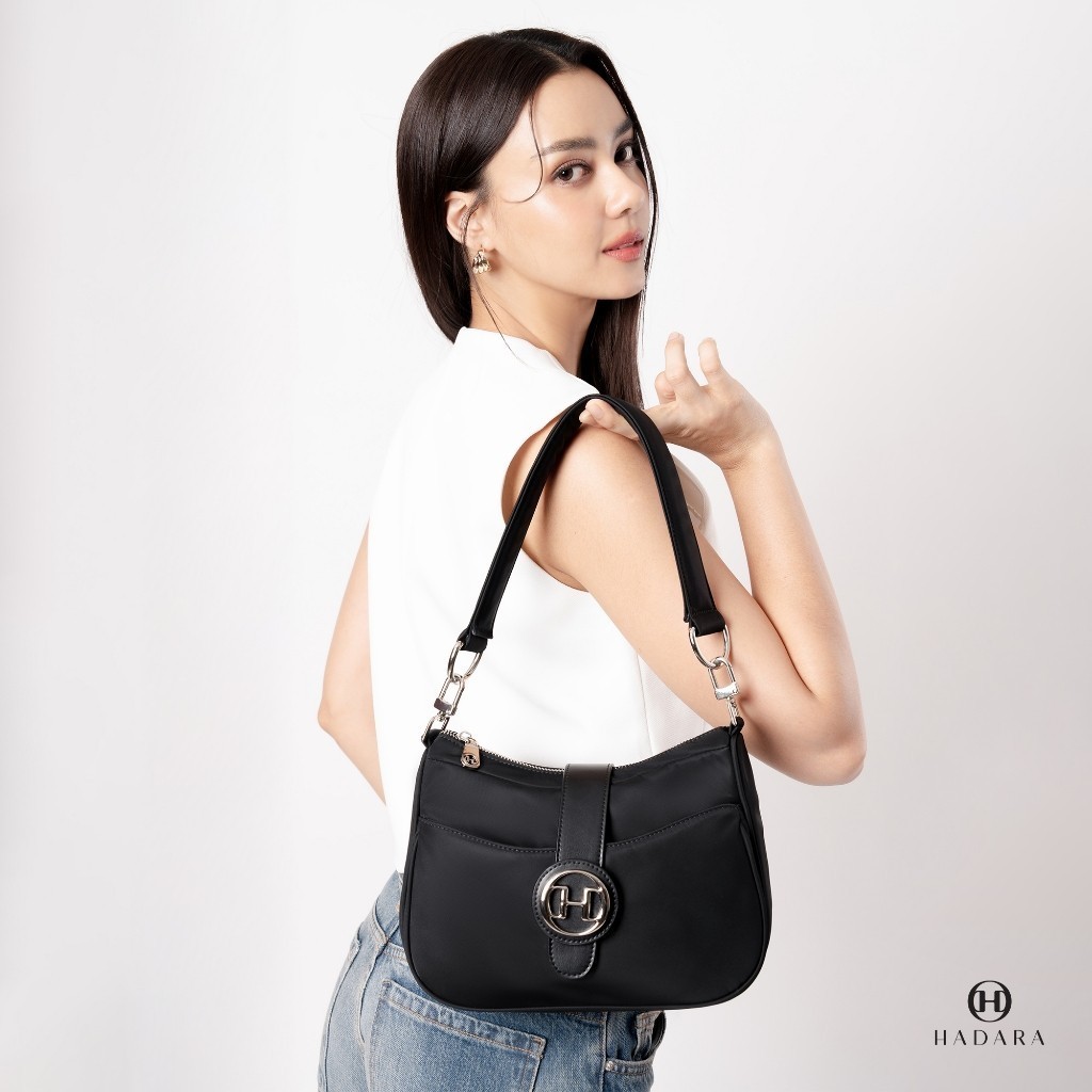 [ทักแชทรับโค้ดส่วนลดสูงสุด 2000] Hadara Prestige No.2 กระเป๋าสะพายข้าง วัสดุผ้าไนล่อน ช่องการใช้ ...