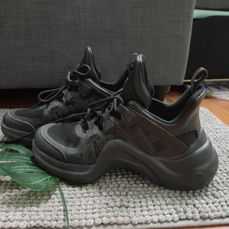 Louis Vuitton Arclight Sneaker | Shopee Thailand