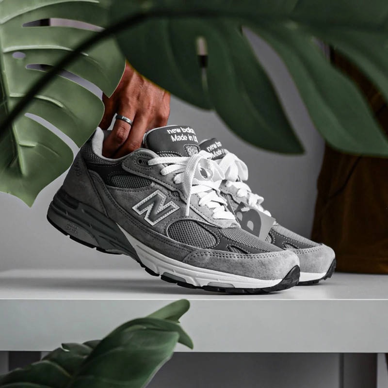 NEW BALANCE รองเท้าผู้หญิง NB993 Series รองเท้าผู้ชายสีเทาดั้งเดิมในอเมริการองเท้าวิ่งกีฬาย้อน ...