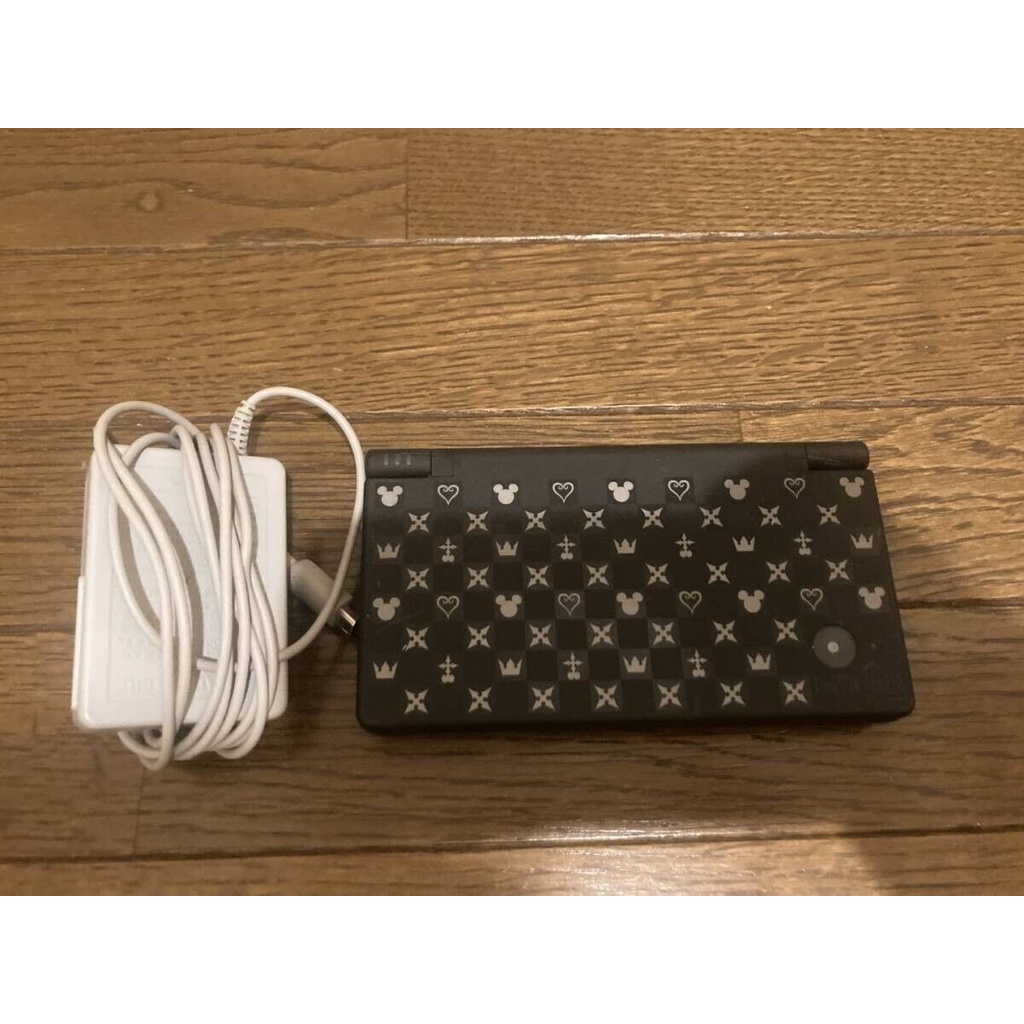 คอนโซลเกม Nintendo Dsi Kingdom Hearts 358 2 Days Edition พร้อมที่ชาร์จ ...