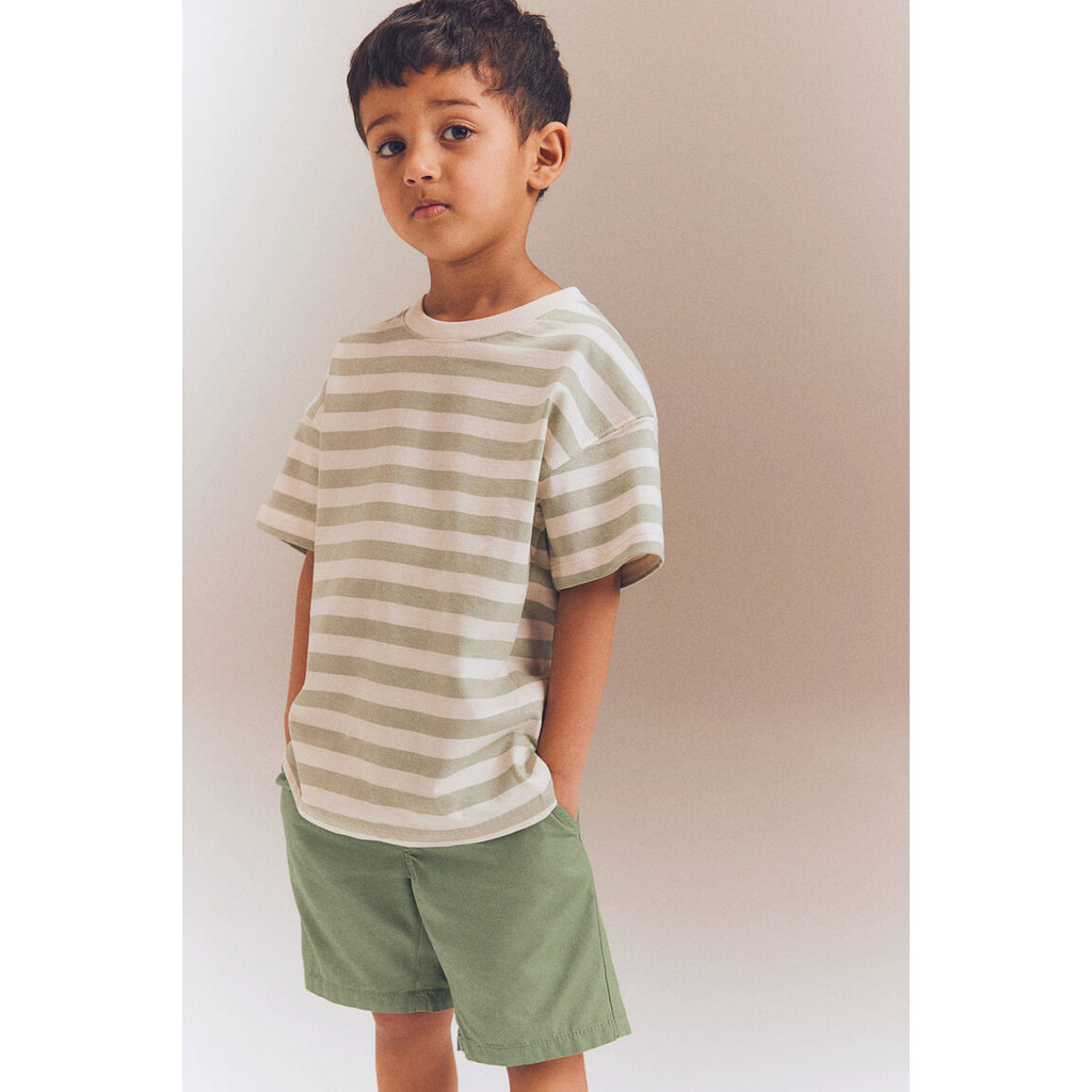 H&M เด็กผู้ชาย กางเกงขาสั้นผ้าคอตตอน แพ็ก 3 ตัว 1122837_1 | Shopee Thailand