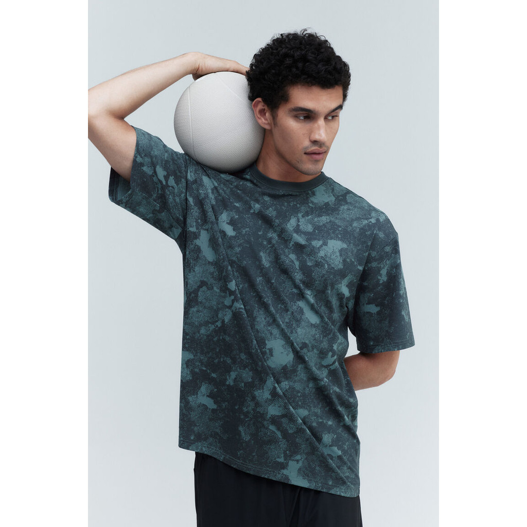 H&M Man DryMove™ Loose Fit Sports T-shirt with cotton feel 1158018_6 ...
