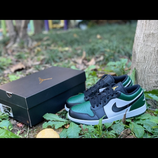 Jordan Air Jordan 1 low green toe Black and green toes ของแท้ 100 % ...