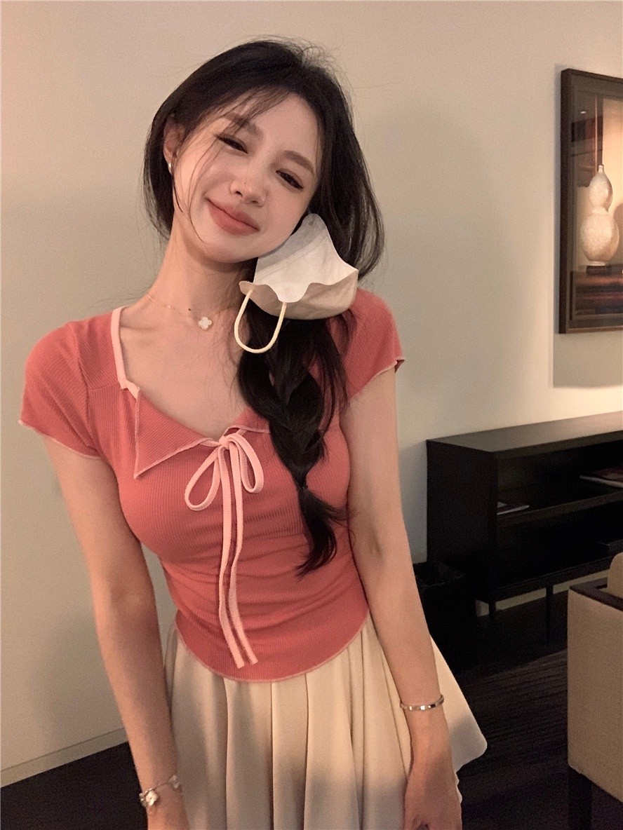 【WANG JIAO ZHAN】 เสื้อยืดแขนสั้นคอวีแฟชั่นสตรีสไตล์เกาหลีเข้ารูปพอดีตัว ...