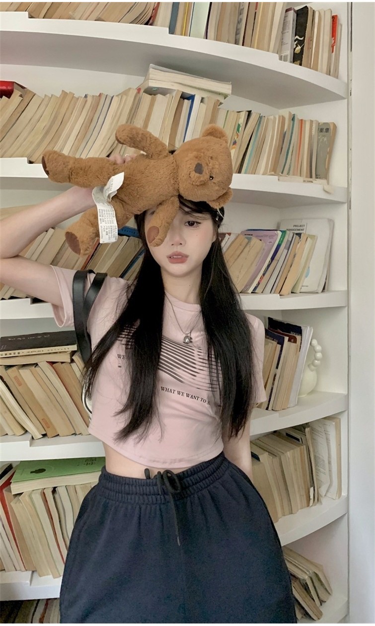【WANG JIAO ZHAN】 เสื้อยืดแขนสั้นพิมพ์ลายตัวอักษรแฟชั่นสตรีสไตล์อเมริกัน ...