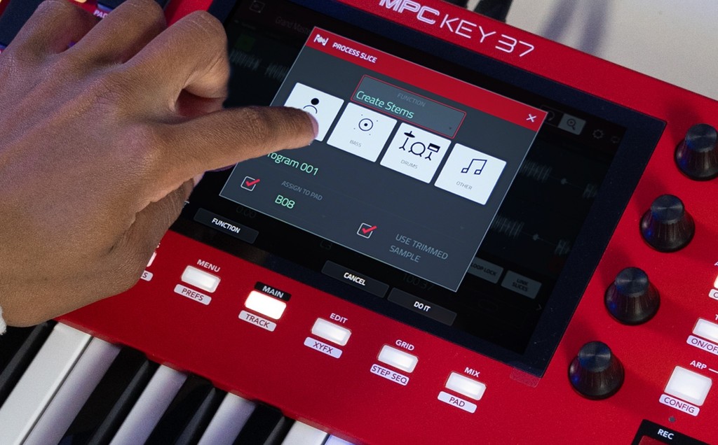 AKAI MPC KEY 37 Standalone MPC Production Keyboard คีย์บอร์ดทำเพลง มี Pad จอสัมผัสและการ์ดเสียง ...