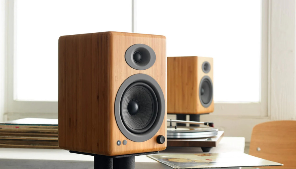 Audioengine A5+ Wireless ลำโพงขนาดบุ๊คเชลฟ์ คุณภาพเสียงระดับ Hi-End (ProPlugin) | Shopee Thailand