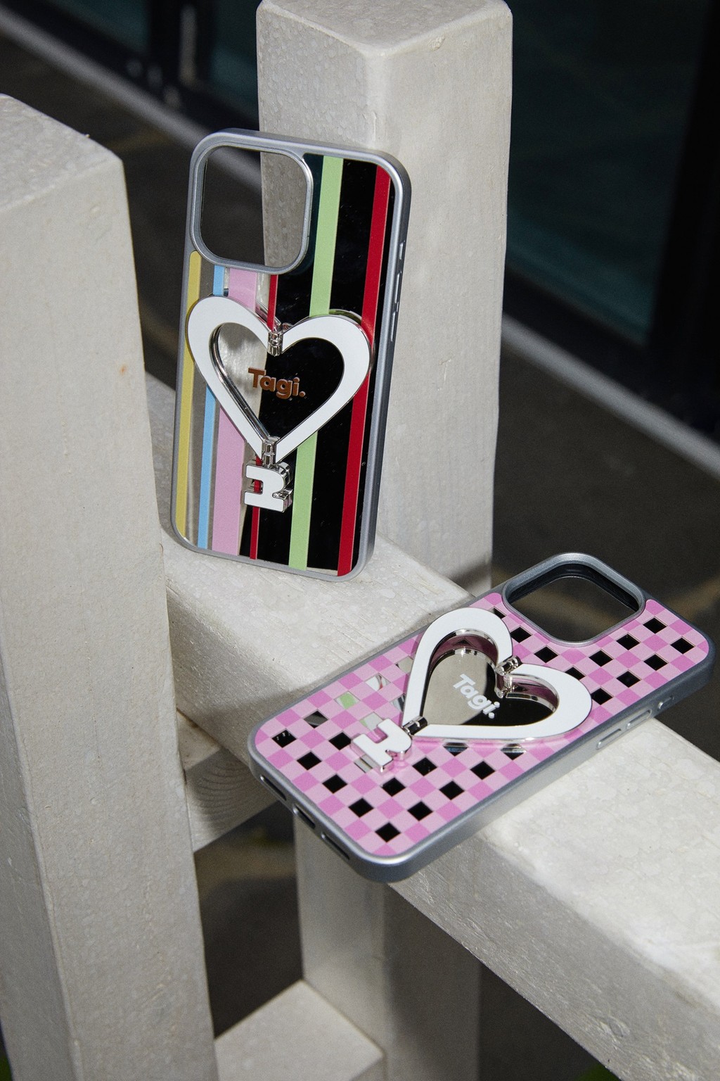 Tagi. เคสโทรศัพท์มือถือ แบบหนังรูปหัวใจพร้อมขายึดโลหะ เปลือกแข็ง เหมาะ ...