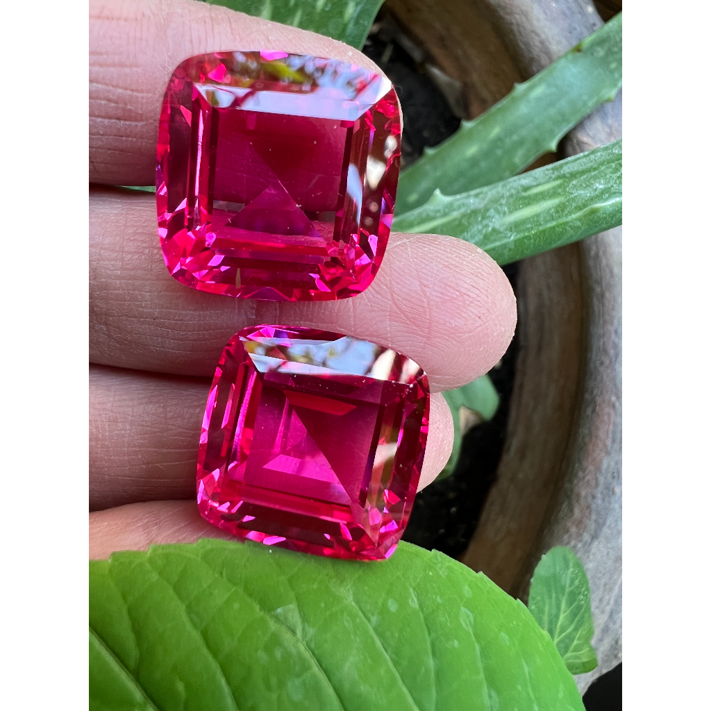 Lab Ruby Cushion 15mm-22cts ทับทิม Lab Ruby CUSHION ( 15X15 ) มิลลิเมตร ...
