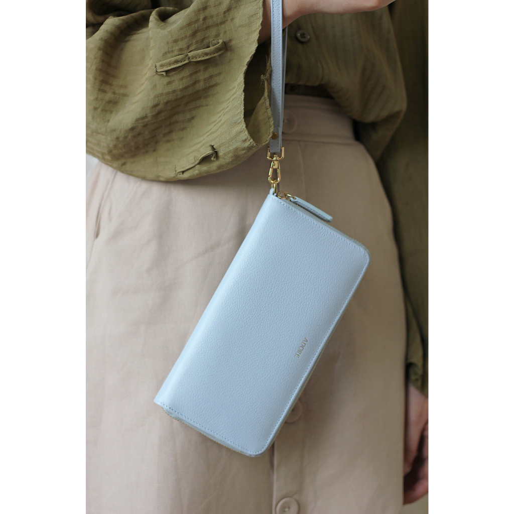 MeLLow - Round Zip Wallet - Powder Blue | Shopee Thailand