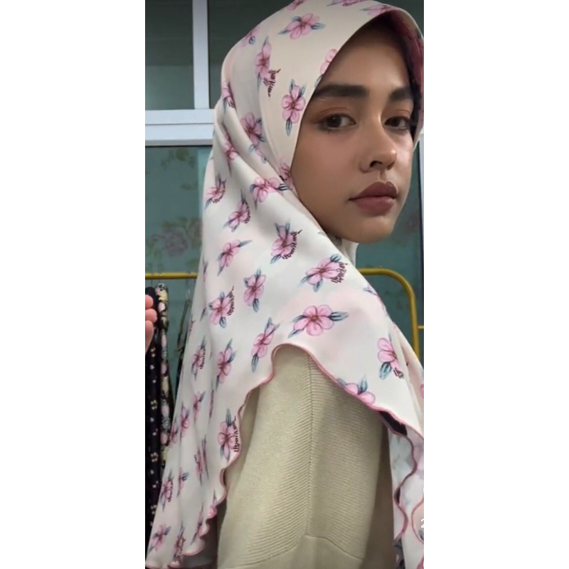 ผ้าคลุมวินเทจ ลายกัสแบรนด์ kas brand ผ้าคลุมลายดอกเอกลักษณ์ของแบรนด์ ...