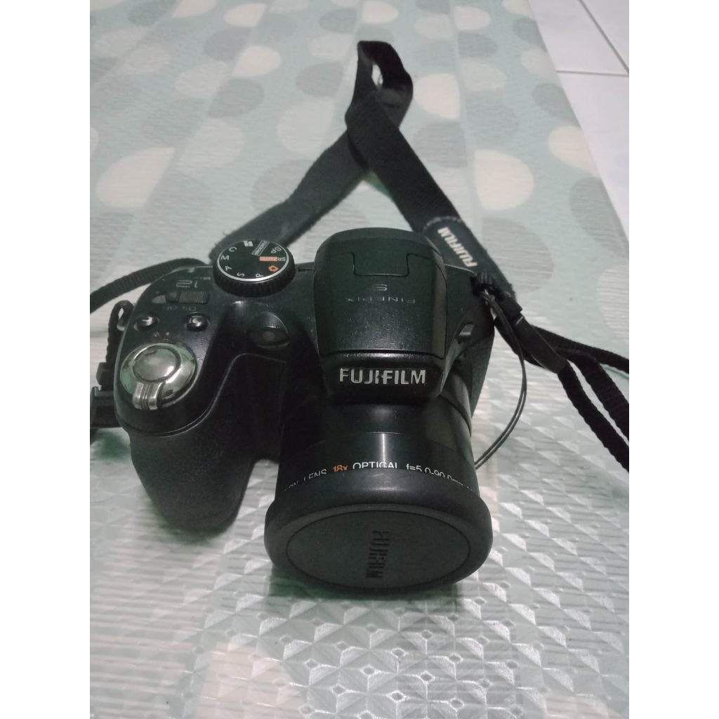 Fuji Film กล้องฟูจิ Digital พร้อมกระเป๋า รุ่น FinePix s1800ไม่มีที่ ...