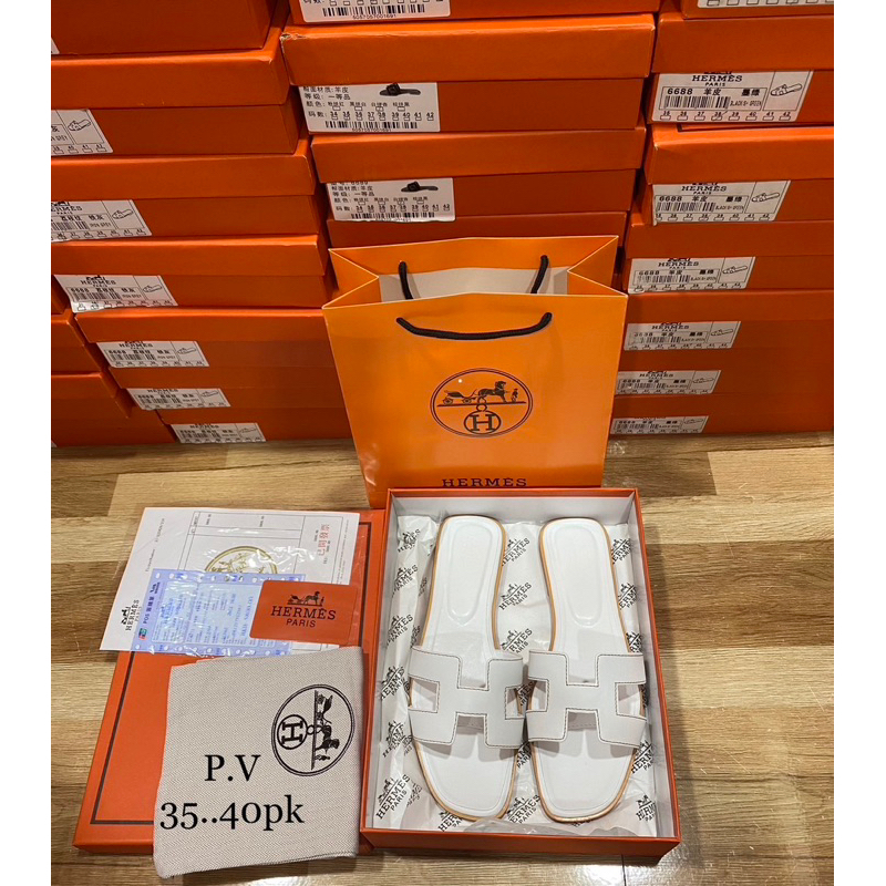รองเท้าแตะ Hermes งานไฮเอนด์ | Shopee Thailand