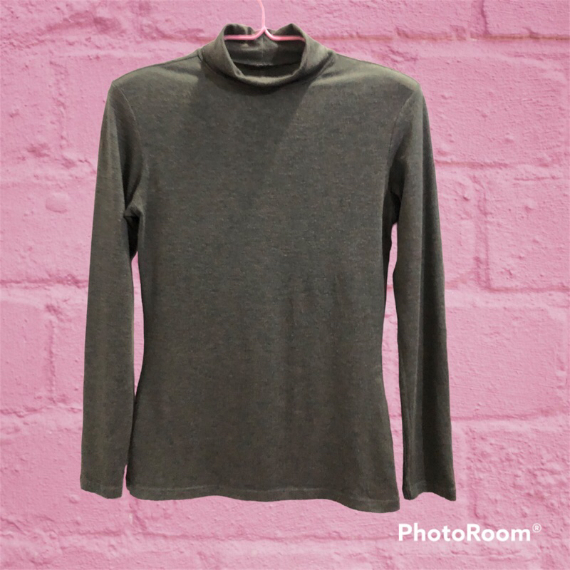 สื้อฮีทเทคคอเต่า heattech uniqlo M รุ่นปกติ (หญิง)มือ2 | Shopee Thailand