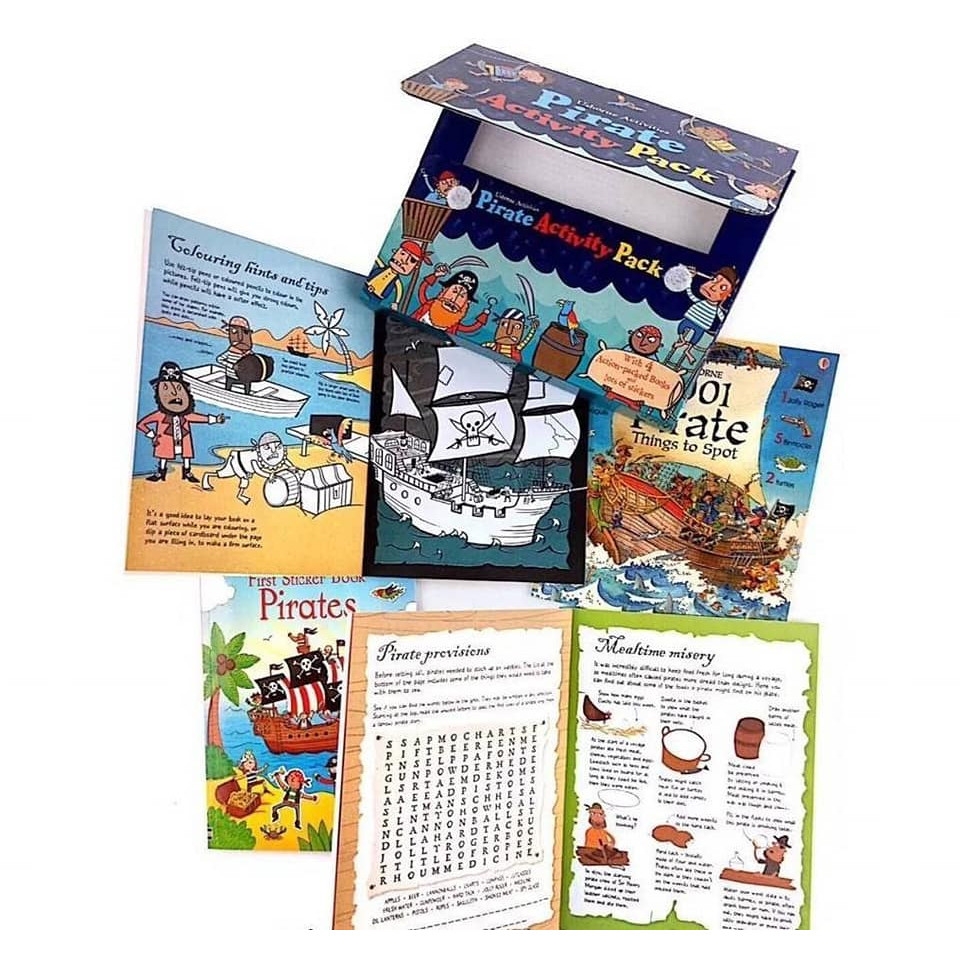 Usborne Activities Packs (กล่องมีตำหนิ หนังสือด้านในใช้งานได้ปกติ ...