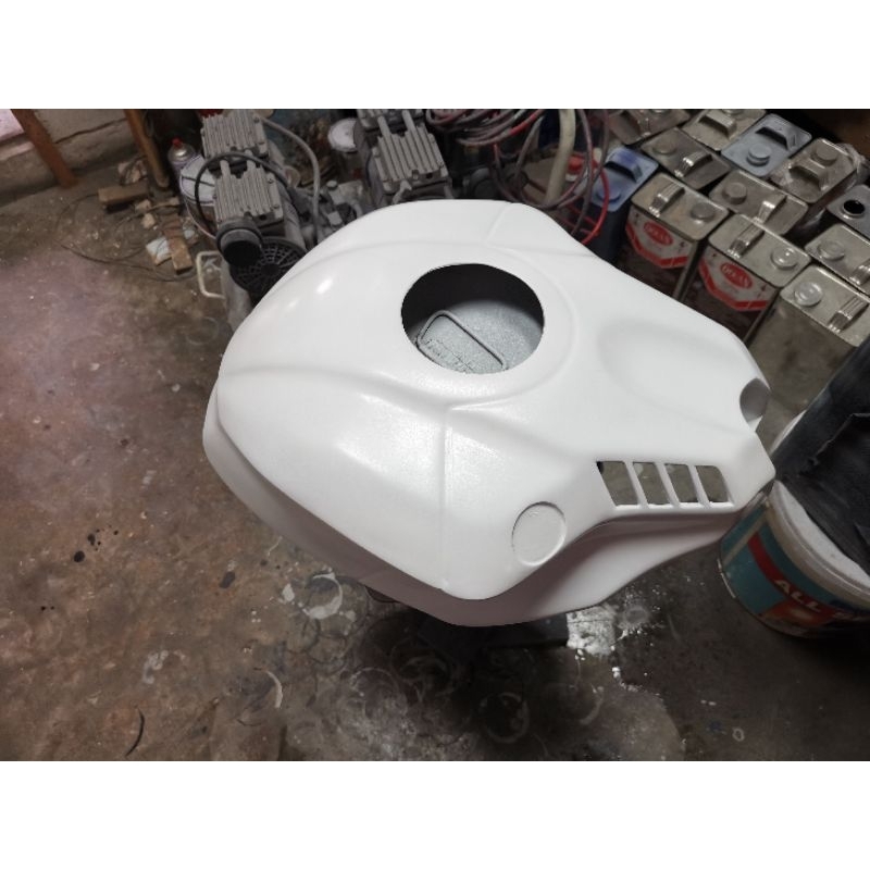 Tank cover (ครอบถังแต่งตัวเก่า ทรง R1) R3 2015-2020 | Shopee Thailand