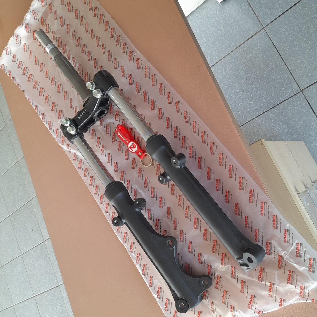 5YPF310022 ชุดโช้คหน้า และแผงคอ Spark135 T135 แท้ ชุดโช้คอัพหน้ารวม ...