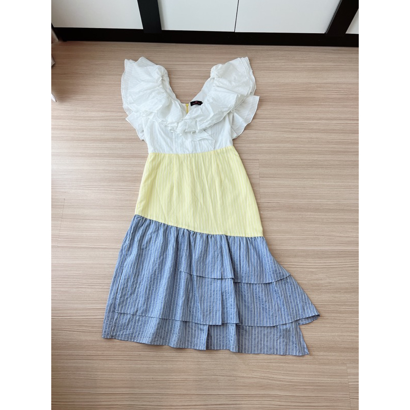 Widelia @ real เดรสออกงาน สีขาวเหลืองฟ้า ลายทาง size l | Shopee Thailand