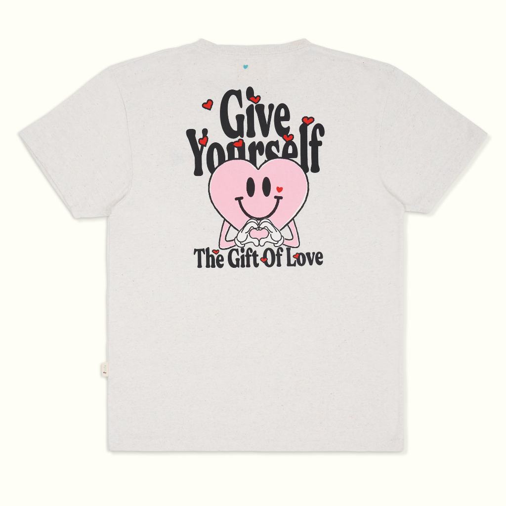 Pastel Life เสื้อยืดลาย The Gift Of Love (L) | Shopee Thailand