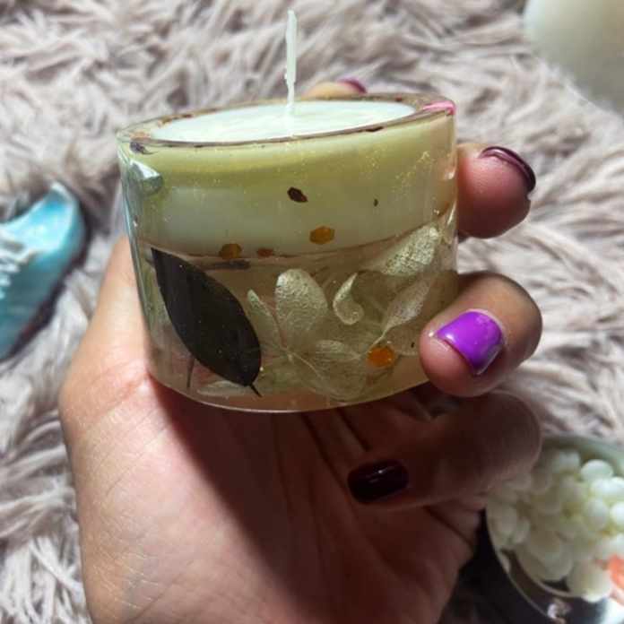 'lil•RESIN แท่นวางเทียนหอม ทำจากเรซินและเทียนหอมจากไขถั่วเหลือง สามารถ ...