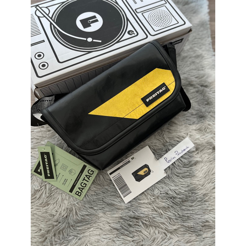 freitag hawaii ผ้าดำMarathonดำยันไส้ | Shopee Thailand