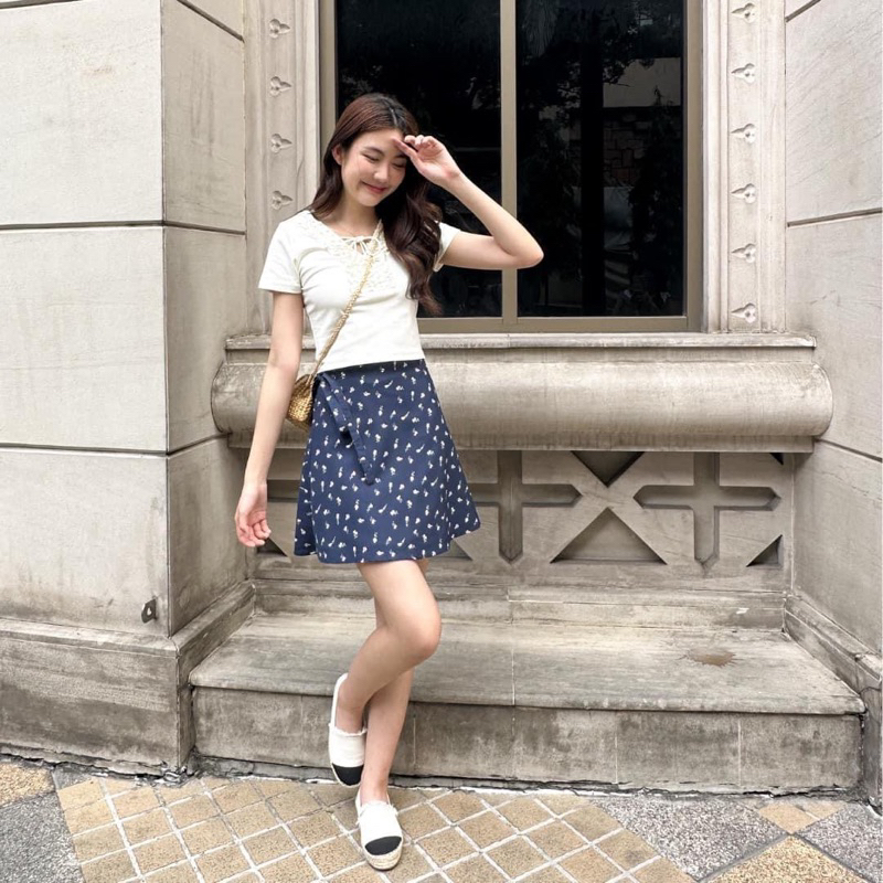 เสื้อครอปสีขาว Miladi brand | Shopee Thailand