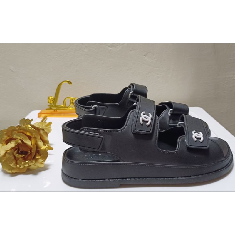 🥰แท้มือสอง ️ไซส์ 37 Chanel rubber sandals รัดส้นชาแนล รองเท้าแบรนด์เนม ...