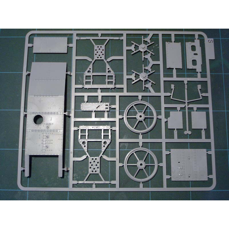 พลาสติก โมเดล ประกอบ TAKOM สเกล 1/35 WWI Heavy Battle Tank Mk.I Male ...
