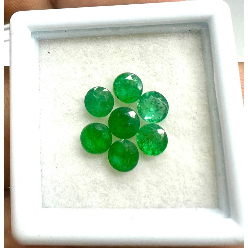 มรกต 4มม. 1.70cts 7เม็ด ทรงกลม พลอยธรรมชาติ100% Emerald 4mm 1.70cts ...