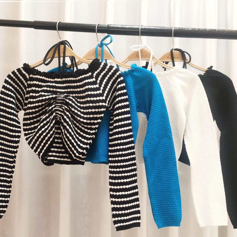 Yuki-CF0533 เสื้อไหมพรมแขนยาว เสื้อแขนยาวเปิดไหล่ ดีเทลเพิ่มสายผูกคอ ...