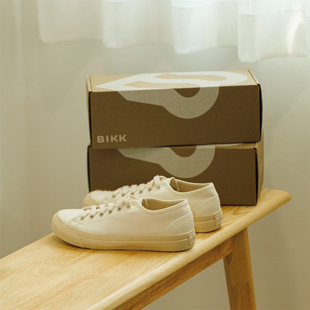 BIKK - รองเท้าผ้าใบ รุ่น "Moon" White Sneakers Size 36-45 | Shopee Thailand