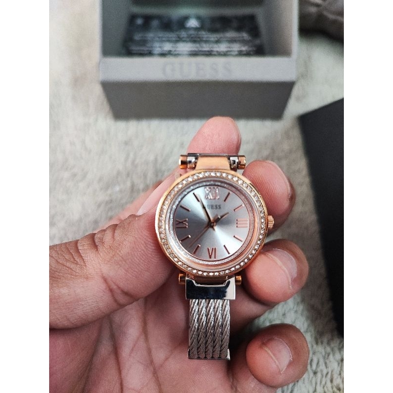 นาฬิกา GUESS W1009L4 มือสอง | Shopee Thailand