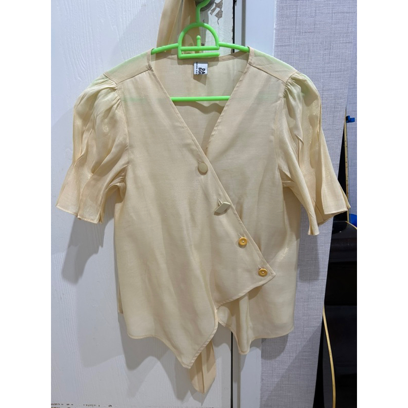 เสื้อ Daily Squad แท้ ไซส์ S Used like new! | Shopee Thailand