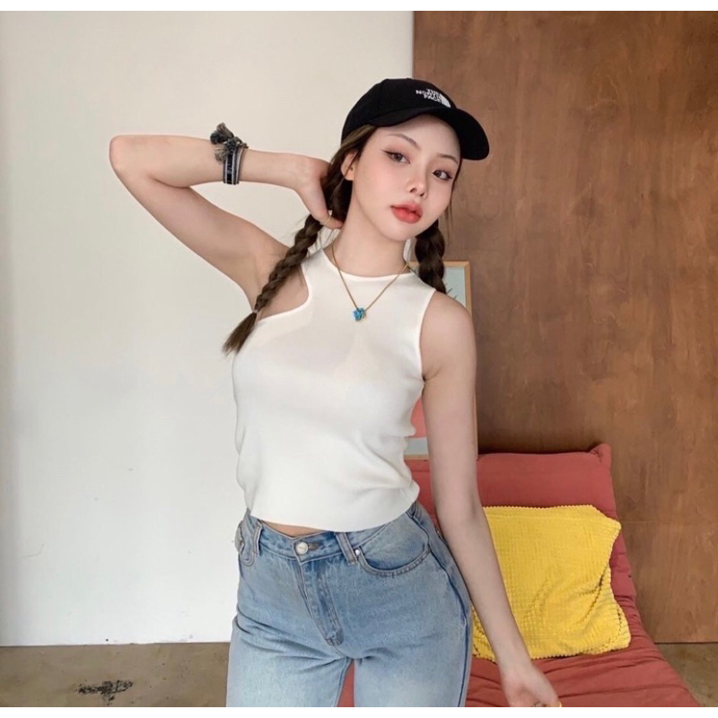 Valen Basic Shop “viva crop knit” เสื้อผ้าไหมพรม ผ้าทอ | Shopee Thailand