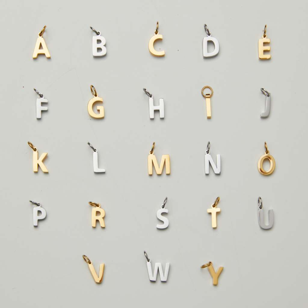Bemet minimal alphabet pendant 02 (stainless steel) | Shopee Thailand