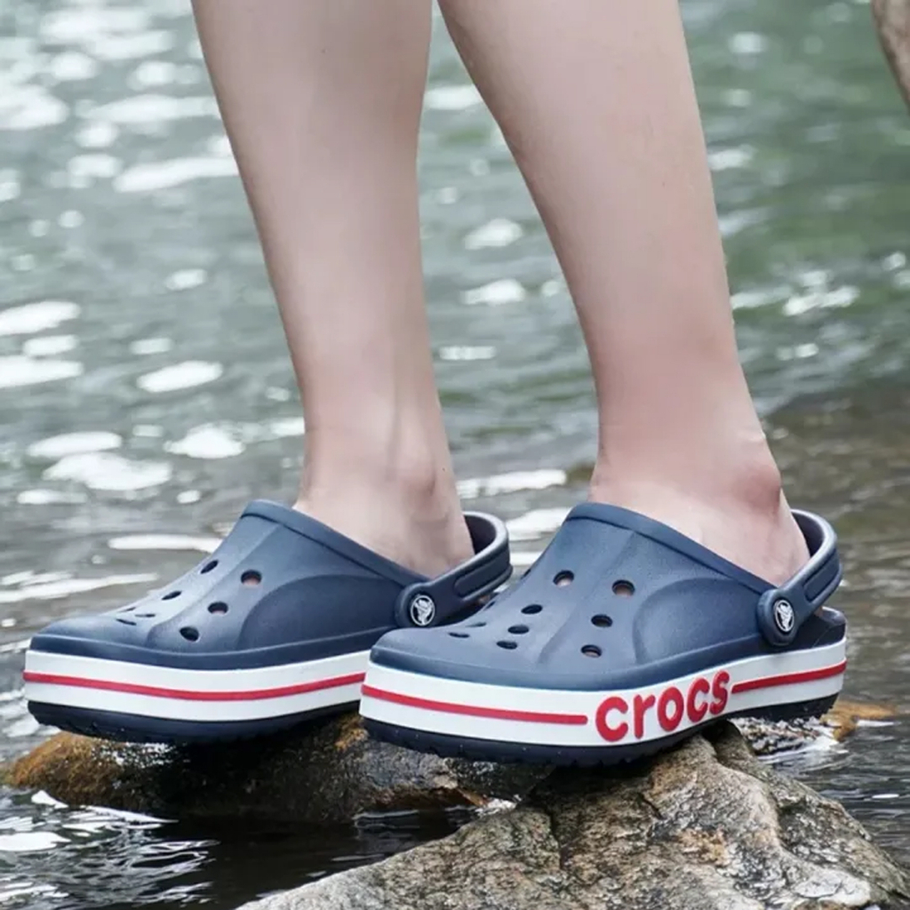 Crocs Collection รองเท้าแตะ รองเท้าแบบสวม CR UX Bayaband Clog 205089 ...