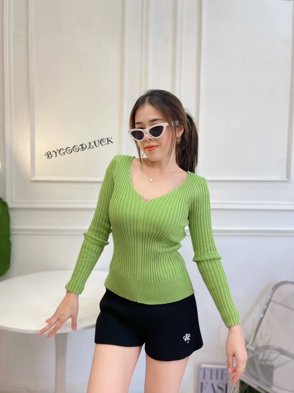 🌈Spinny House🌈 เสื้อไหมพรมผ้าร่อง 💓 คล้องคอ เรียบๆแต่น่ารัก เริสค่า ทรงดีมาก😀รุ่น บาซ่า | Shopee ...