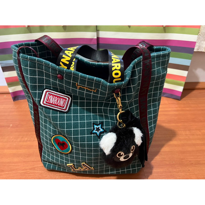 Lynaround แท้ 100% คล้องแขนได้ หิ้วได้ สภาพใหม่มาก | Shopee Thailand