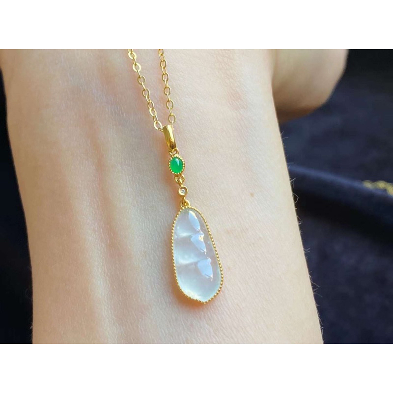 หยกพม่าธรรมชาติจี้หยกถั่วทองแท้ | Shopee Thailand